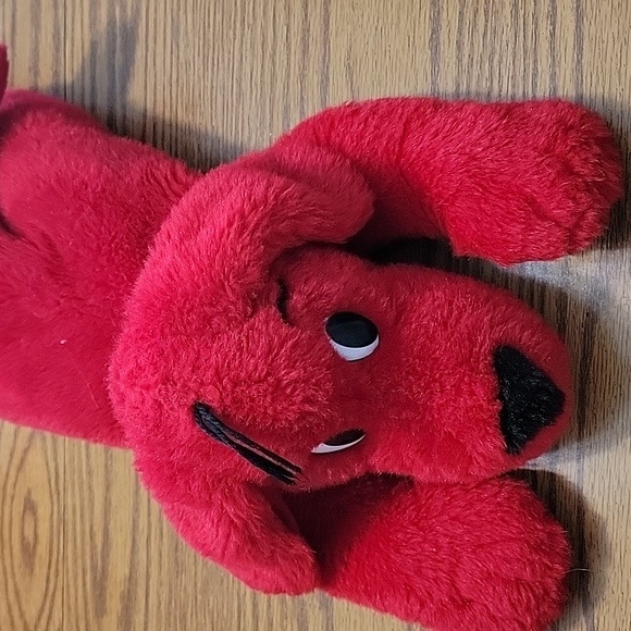 Toys | Vtg 1997 Scholastic Clifford The Big Red Dog Plush 2 Inch Laying ...